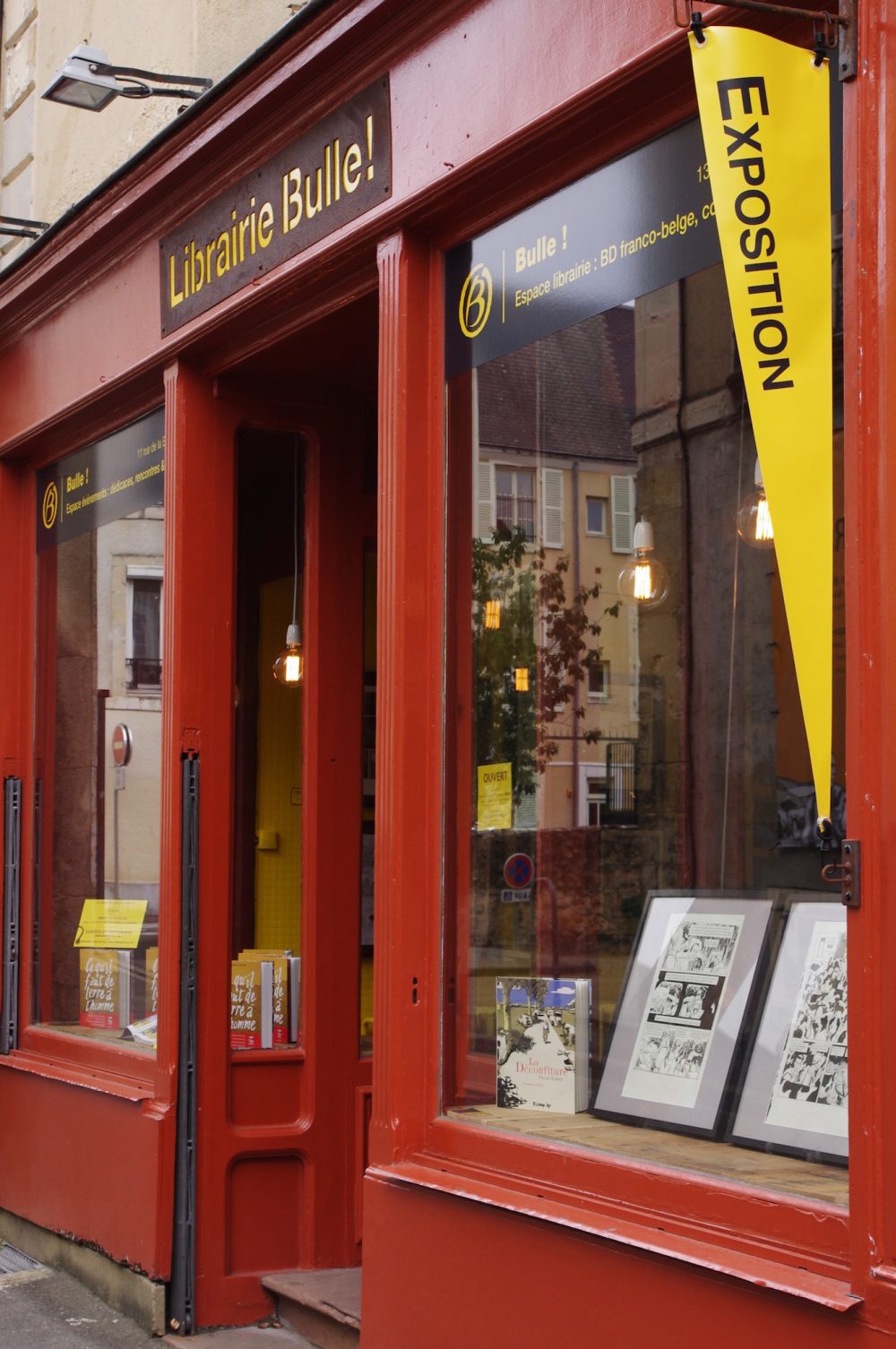 Vitrine librairie Ephemere | Librairie BULLE